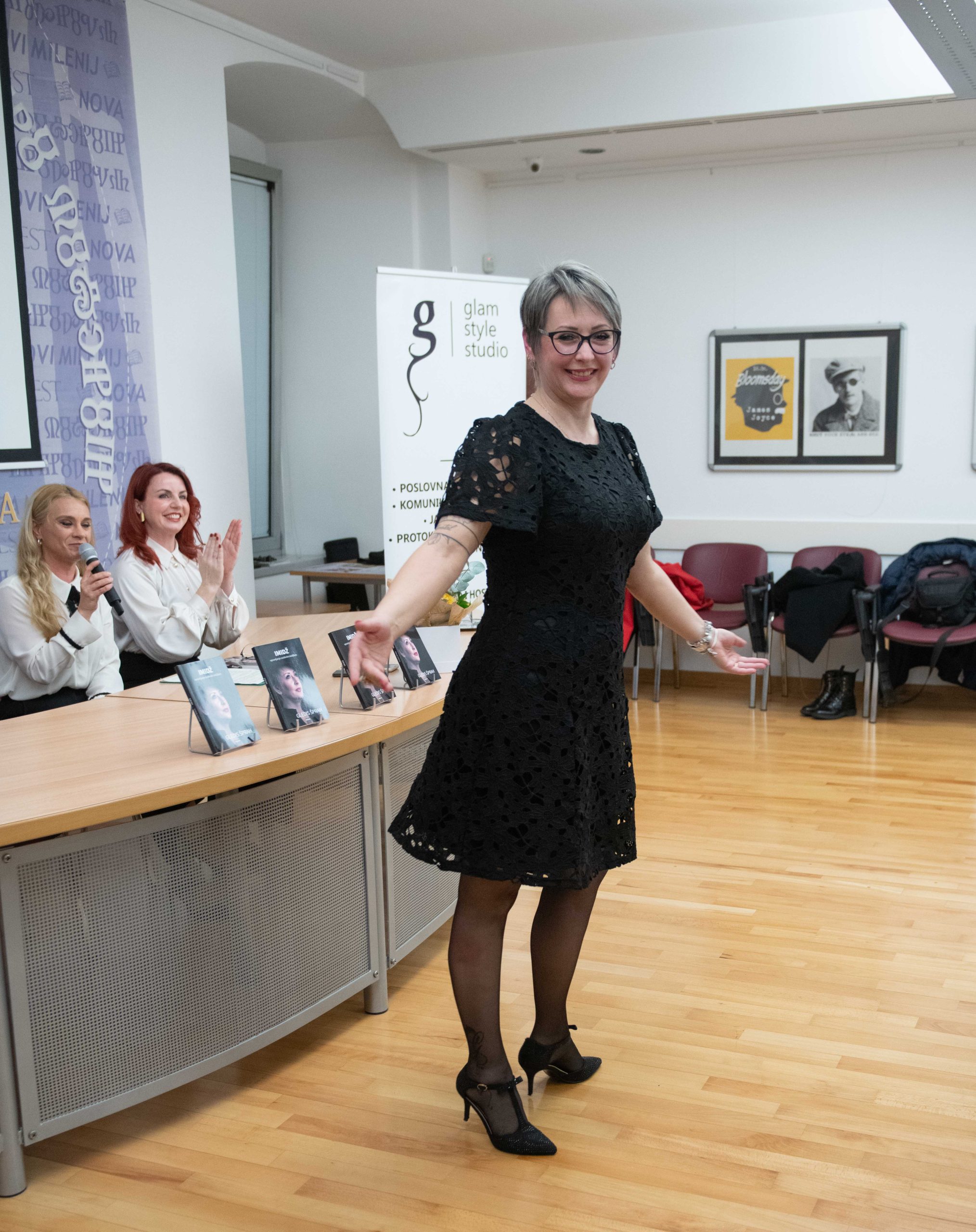 Spisateljica – Gledis Šprah